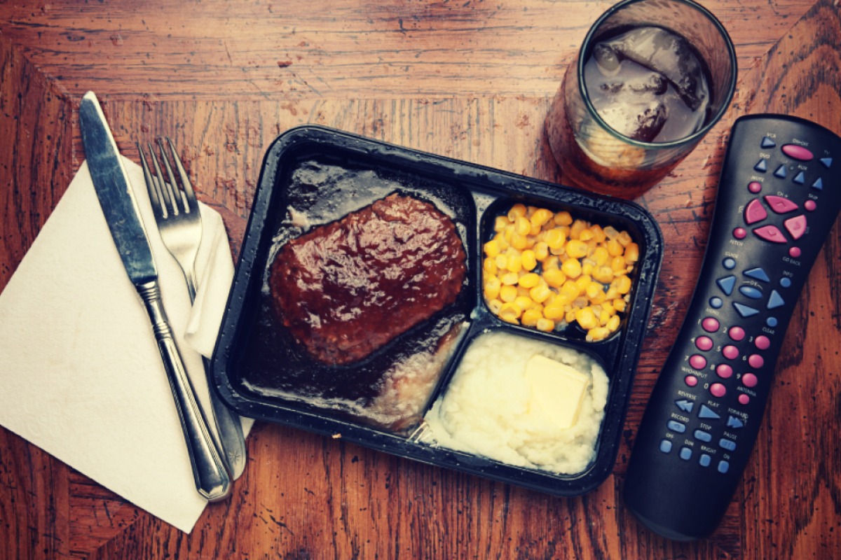 Unhealthy Meals - 3 Major Reasons to Stay Away from TV Dinners ...