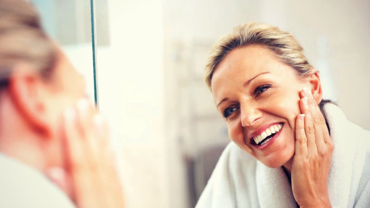 Discover 7 Secrets To Prevent Premature Aging Of Your Skin - EatLove.Live